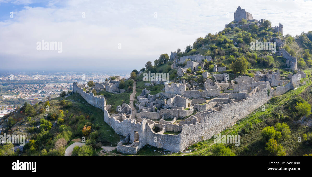 France, Ardeche, Vivarais, Saint Peray, Chateau de Crussol, medieval ...