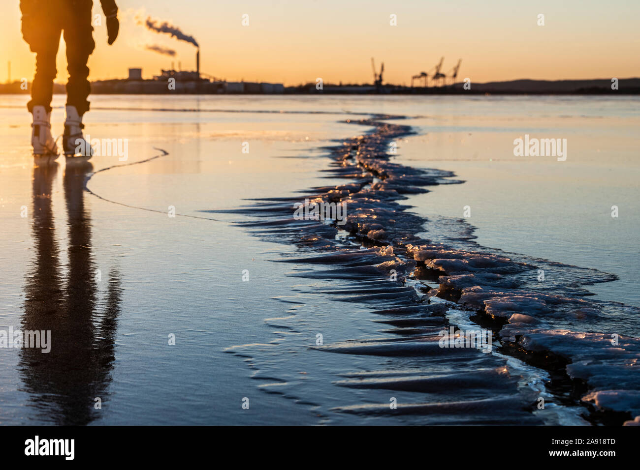 Cracked rear view hi-res stock photography and images - Alamy