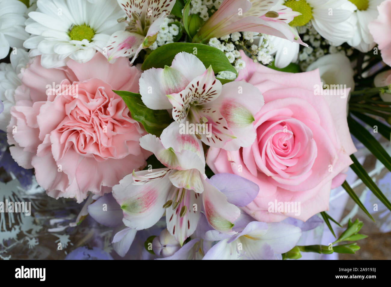 Beautiful displays of flowers hi-res stock photography and images - Alamy