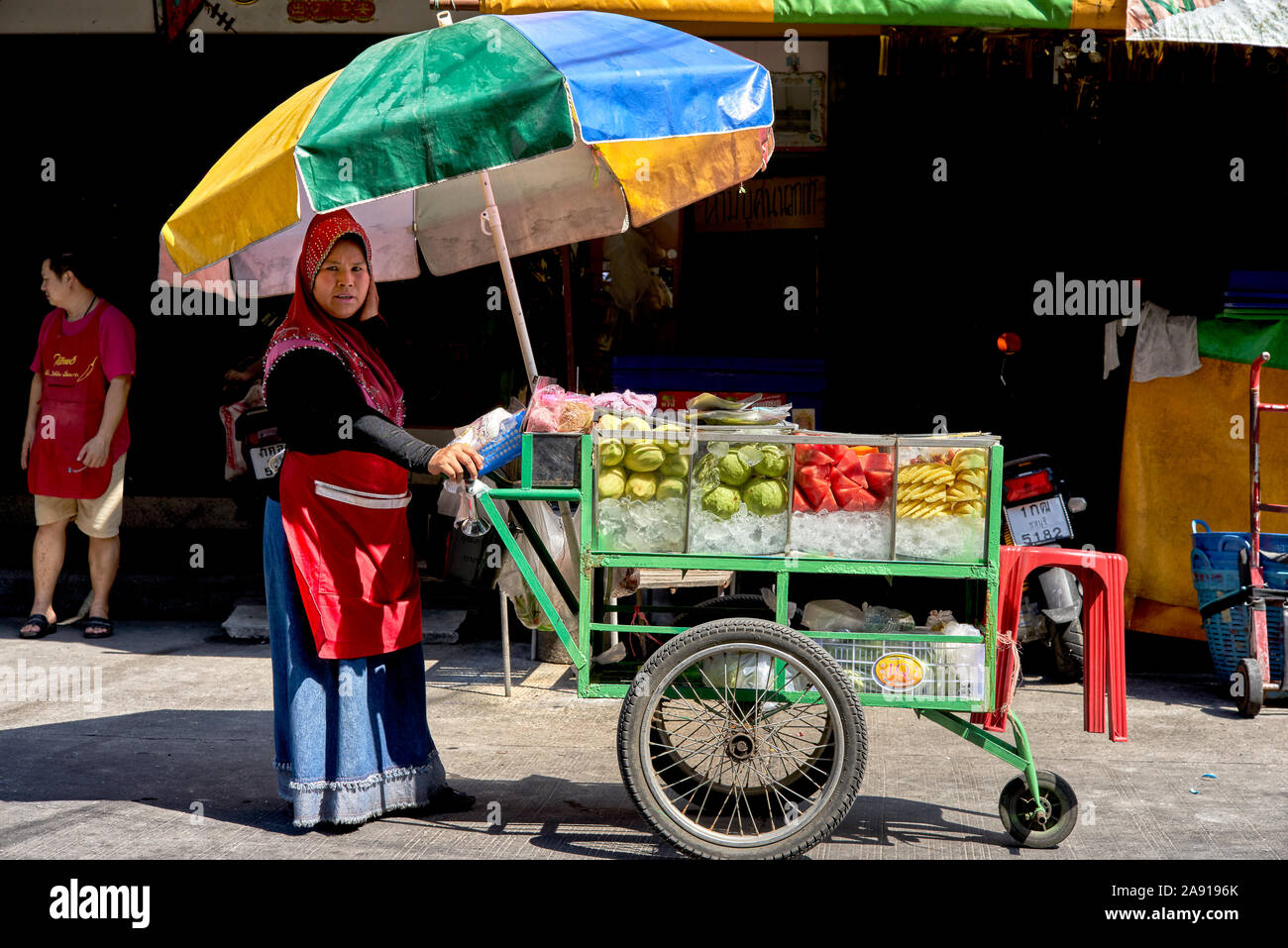 Muslim street vendor hi-res stock photography and images - Alamy