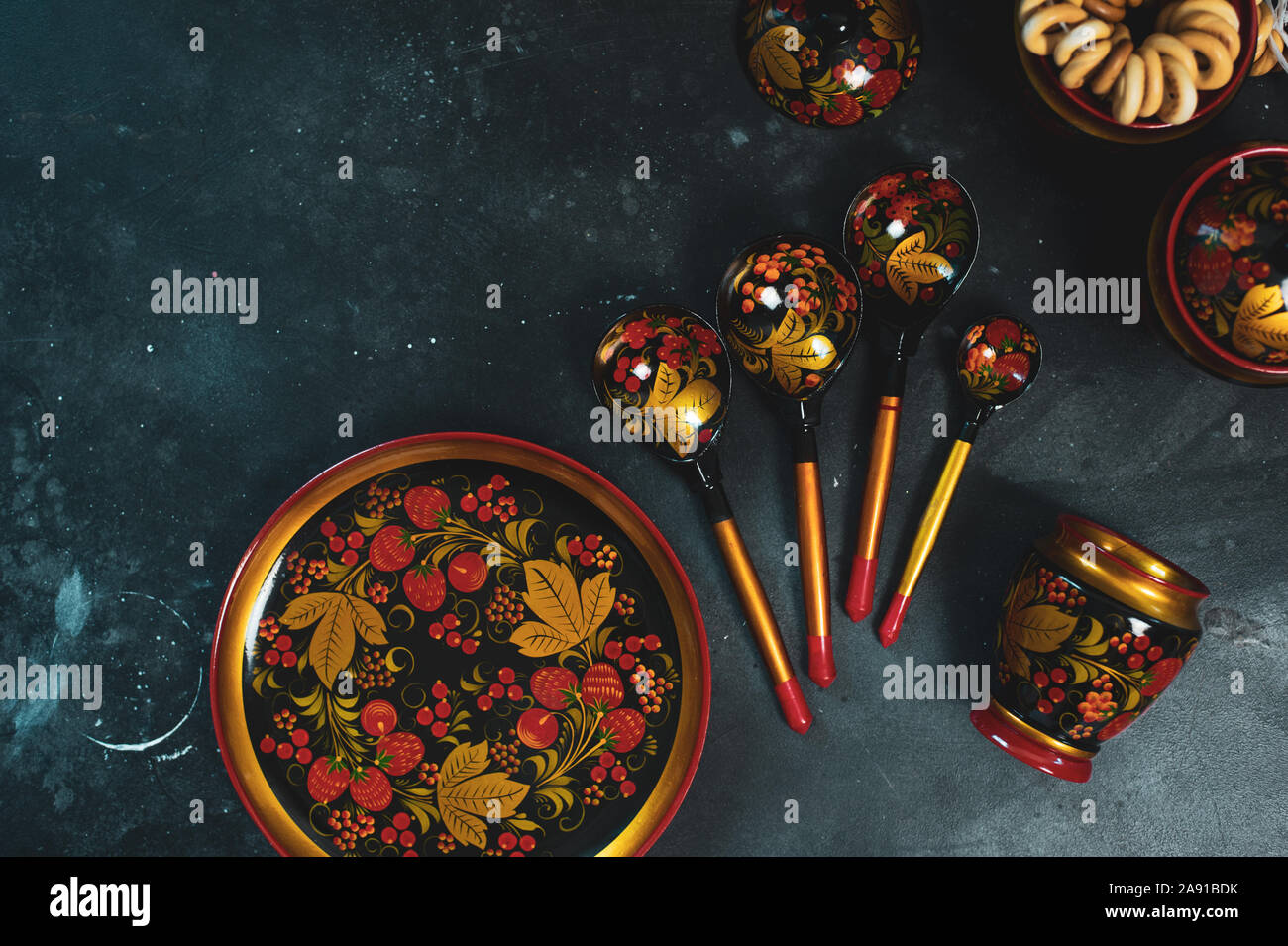 Russian khokhloma set, traditional wood painting handicraft souvenirs ...