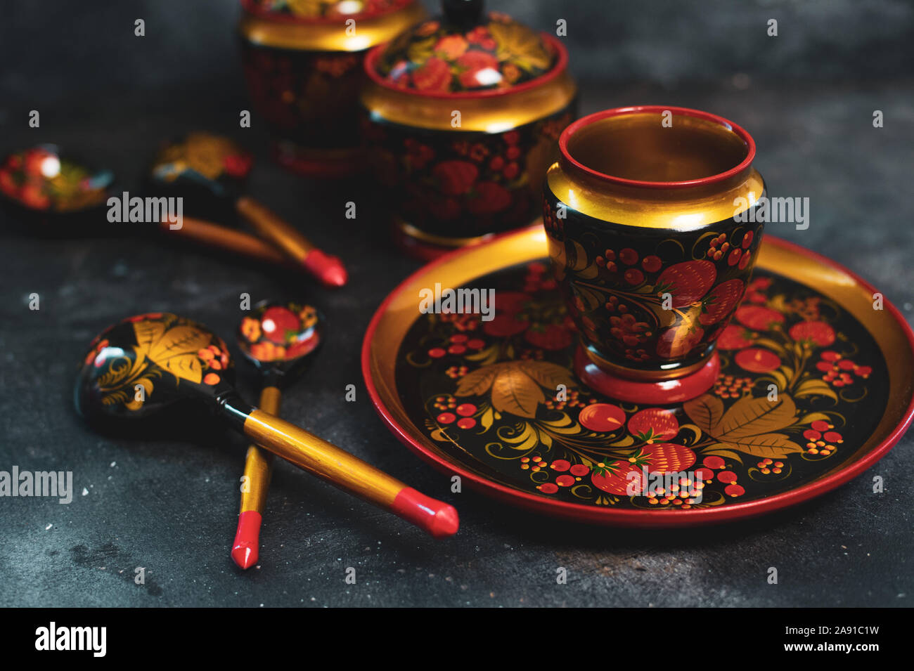 Russian khokhloma set, traditional wood painting handicraft souvenirs ...