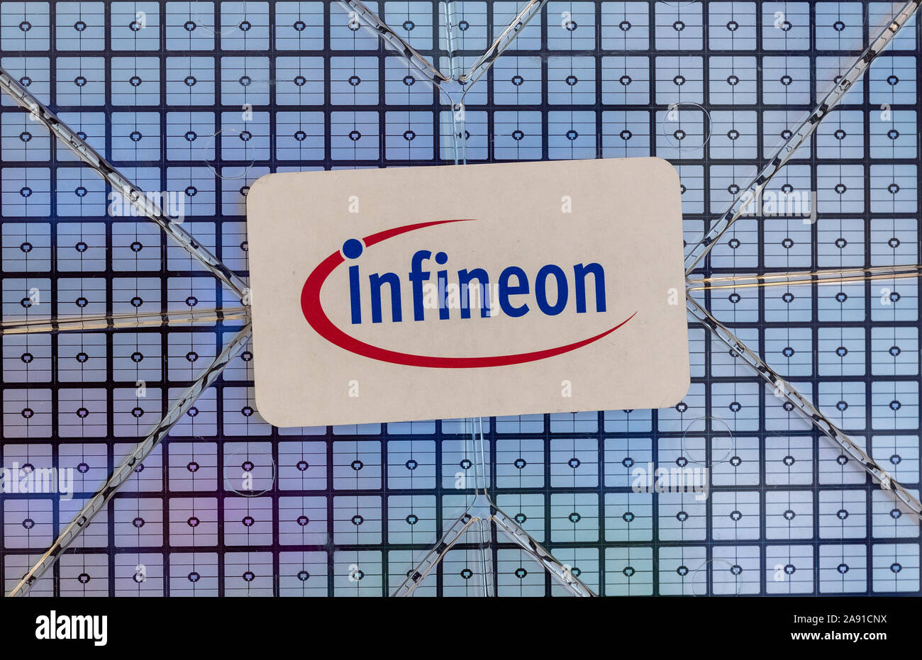 Neubiberg, Germany. 12th Nov, 2019. The Infineon logo is affixed to a ...