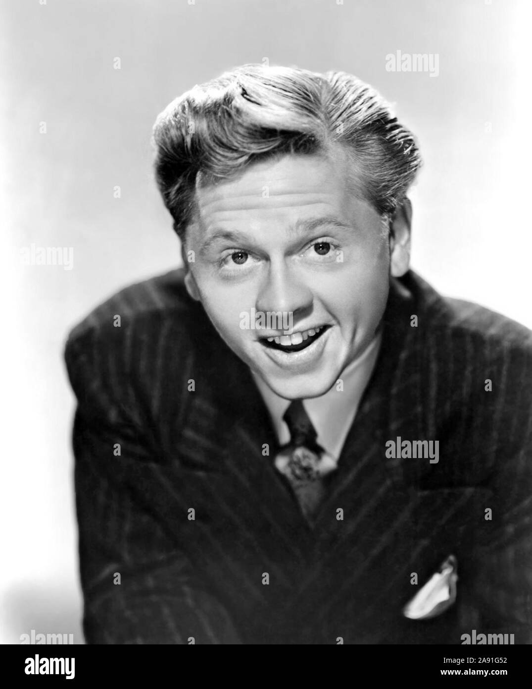 Mickey rooney portrait hi-res stock photography and images - Alamy
