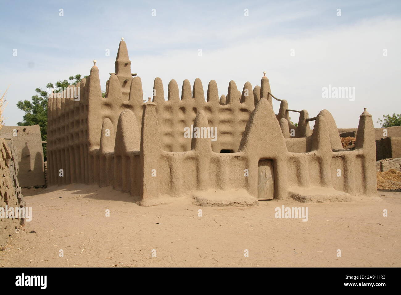 Mosque dogon village mali hi-res stock photography and images - Alamy