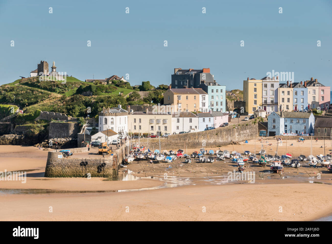 Summertime views across North Beach and Harbour Beach, Tenby ...