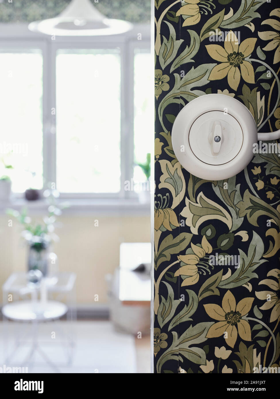 Old fashioned light switch Stock Photo - Alamy