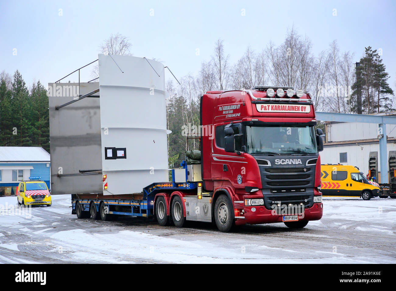 Load carrying vehicle hi-res stock photography and images - Alamy