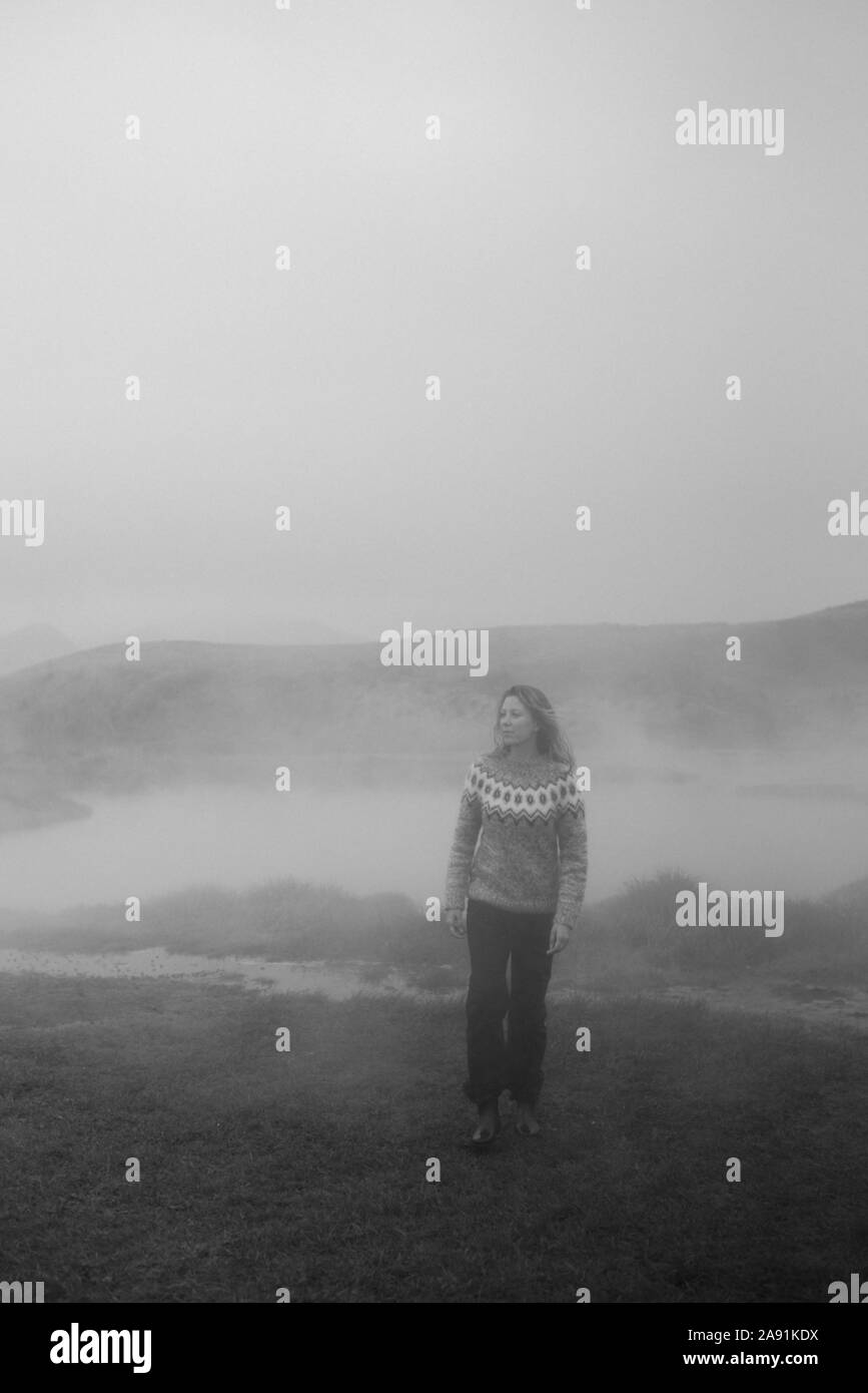 Front view walking woman Black and White Stock Photos & Images - Alamy