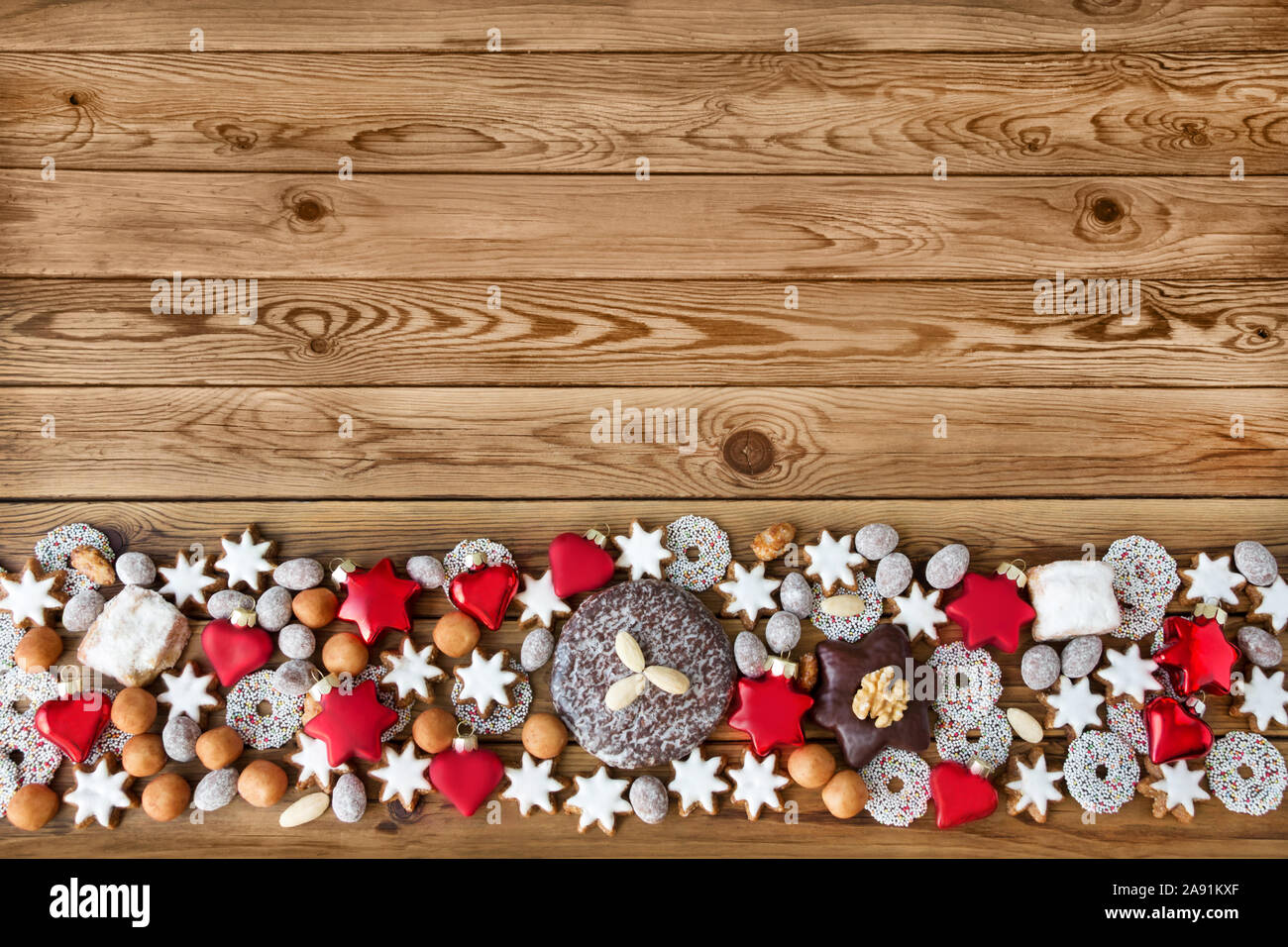 German christmas card nuts hi-res stock photography and images - Alamy