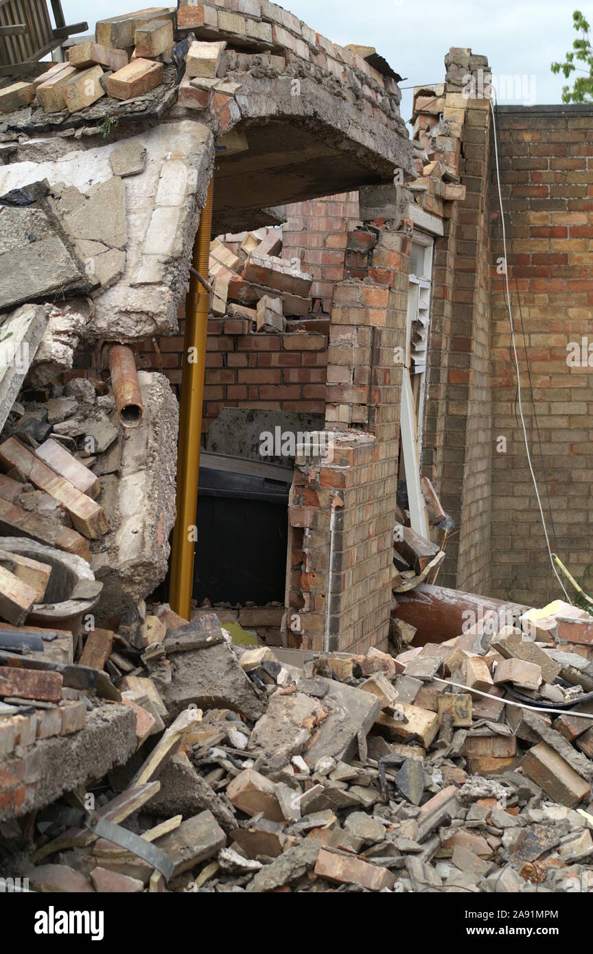 gas explosion, building collapse Stock Photo - Alamy