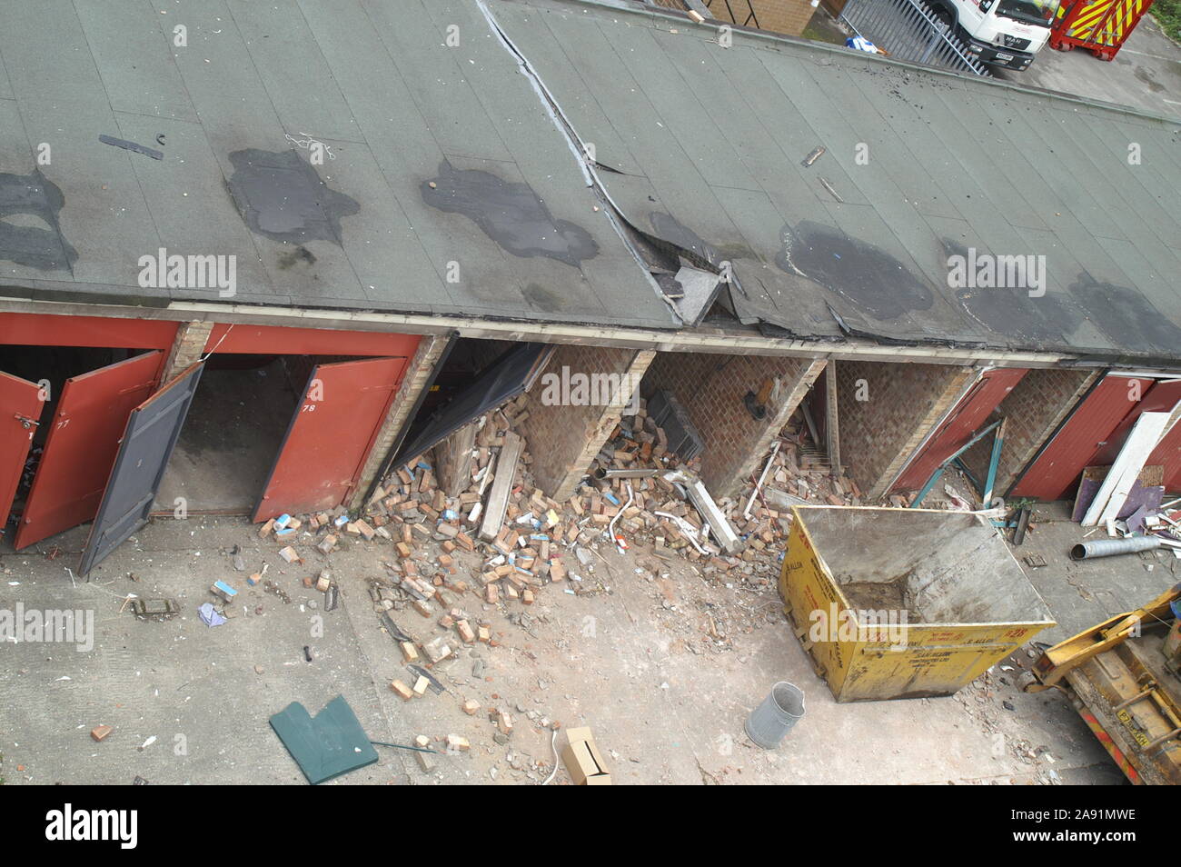 Rubble explosion hi-res stock photography and images - Alamy