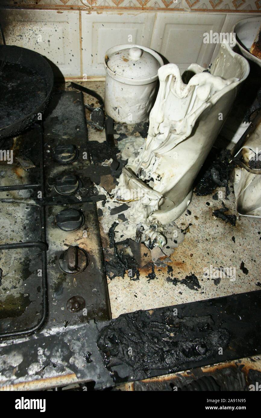 Unattended cooking fire hi-res stock photography and images - Alamy