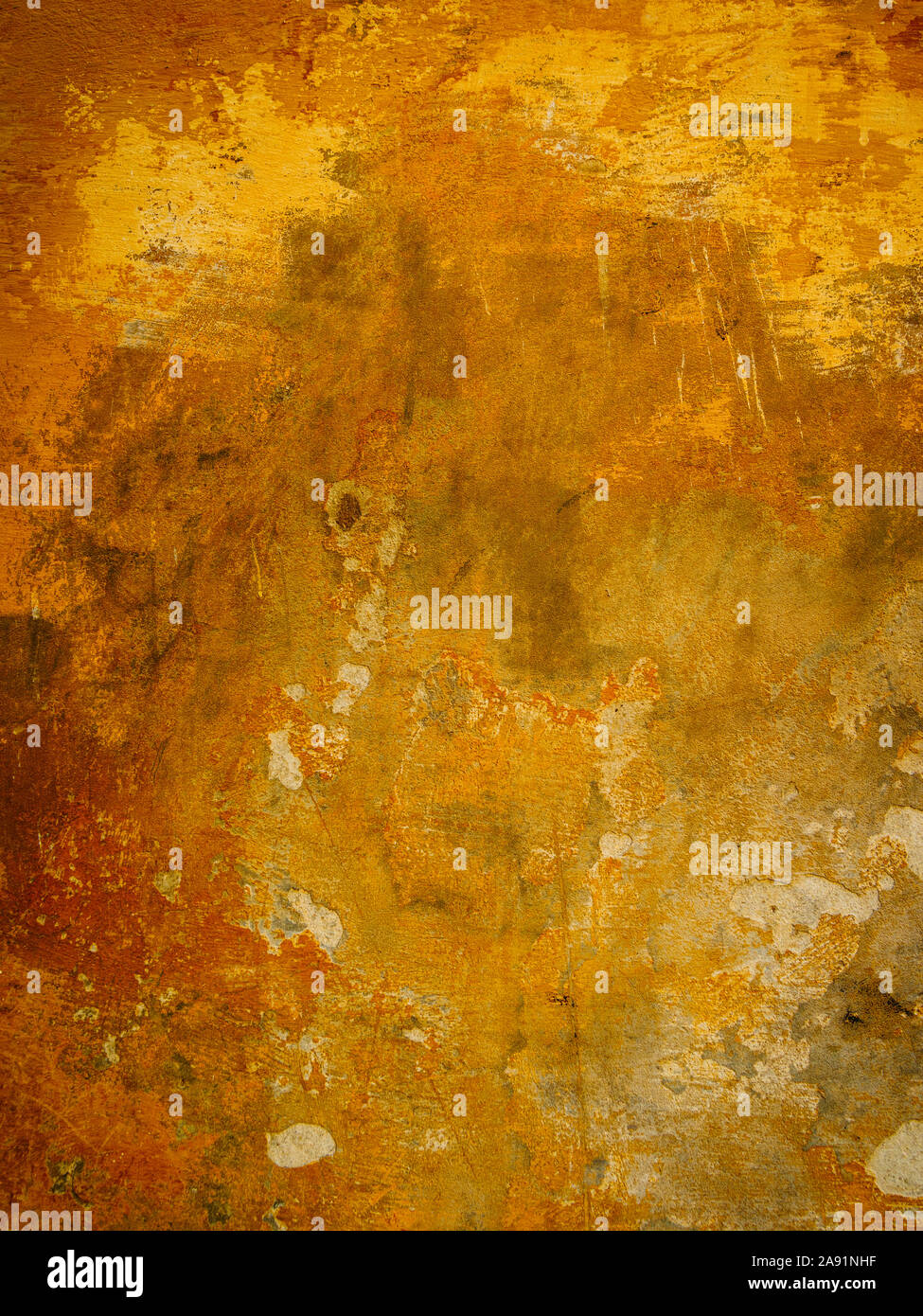 Yellow exterior wall hi-res stock photography and images - Alamy