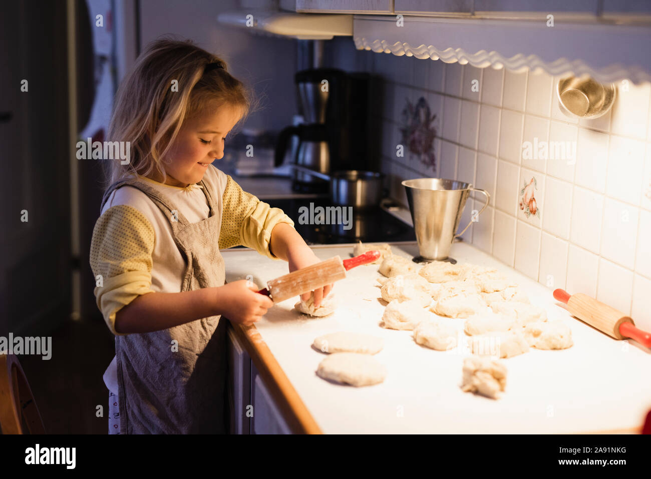 Break baking hi-res stock photography and images - Alamy