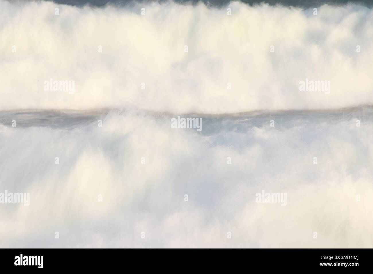 Silky smooth waves Stock Photo - Alamy