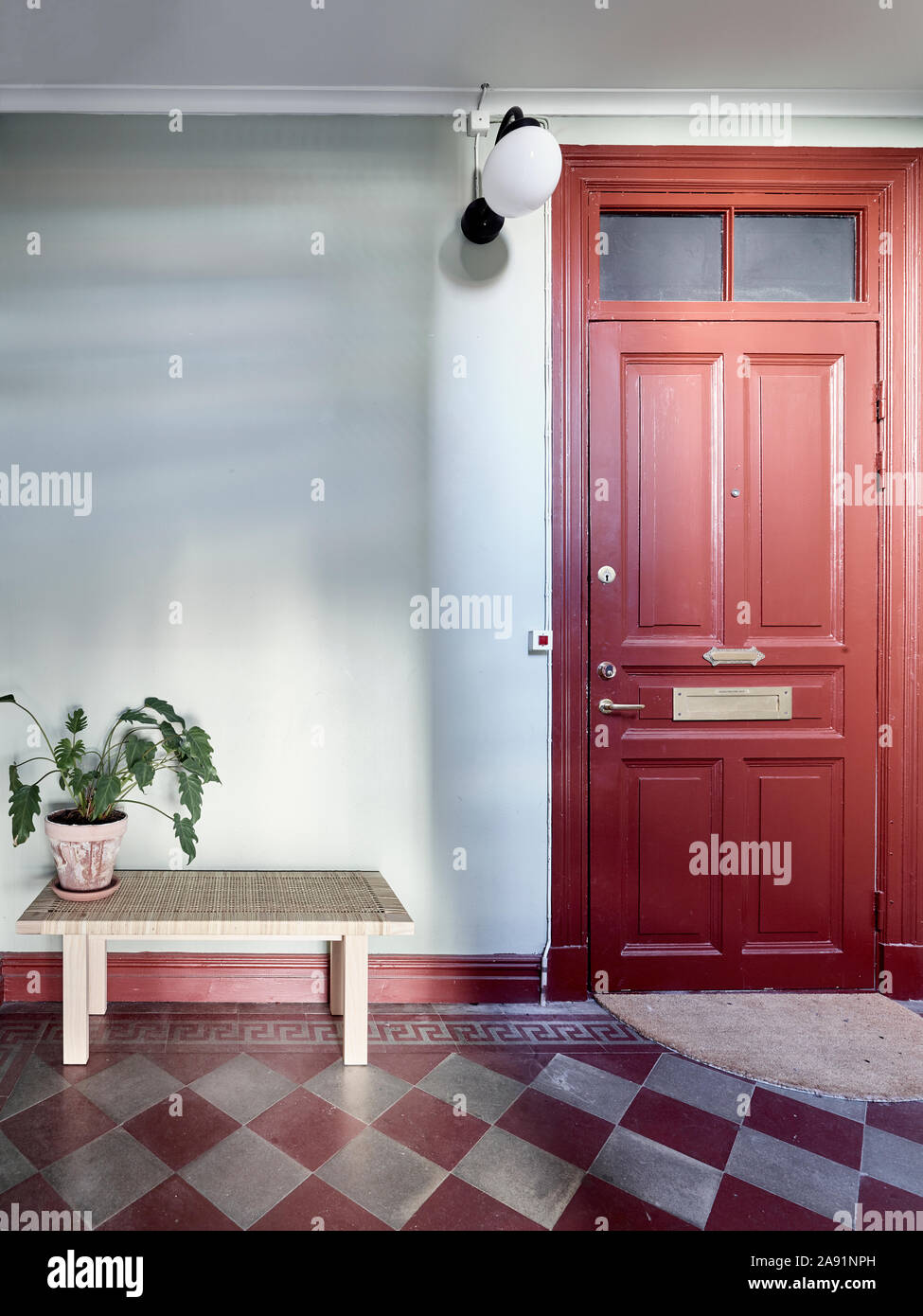 Table front door hi-res stock photography and images - Alamy
