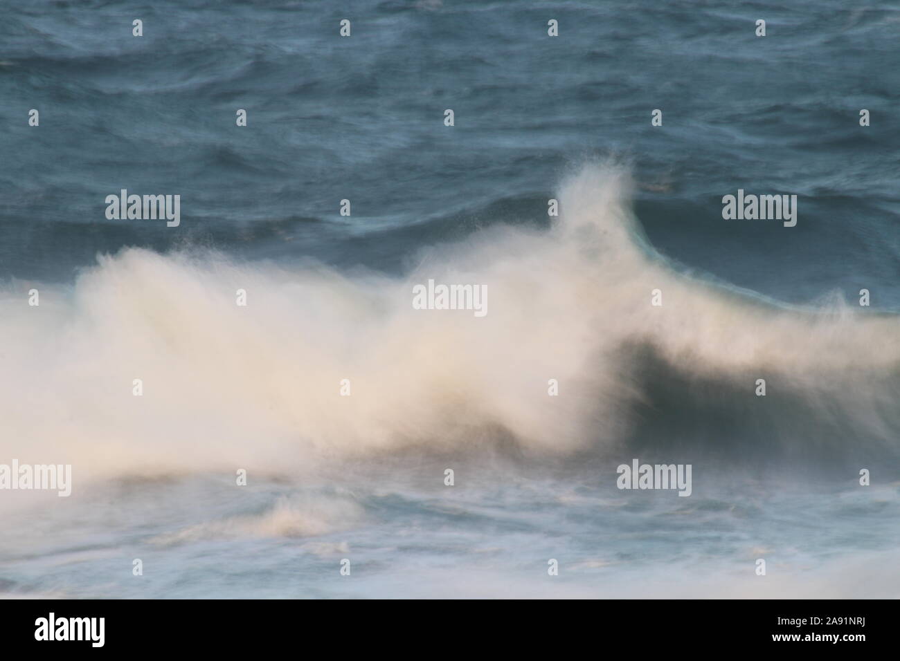Silky smooth waves Stock Photo - Alamy