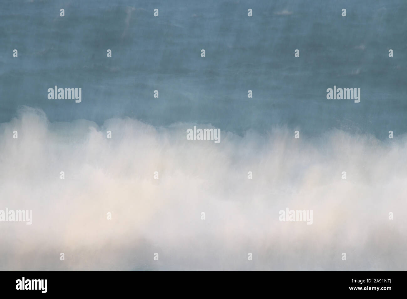 Silky smooth waves Stock Photo - Alamy