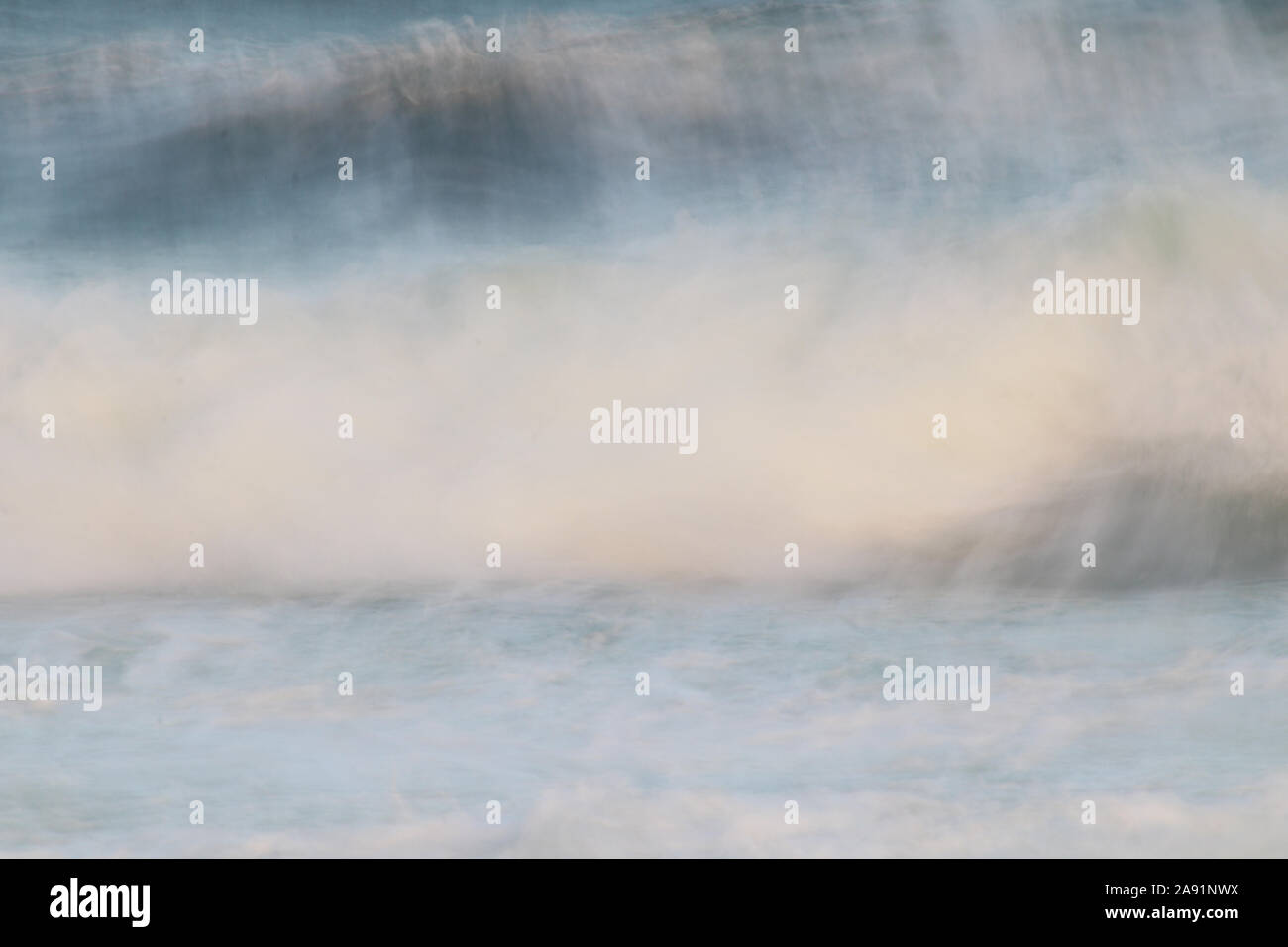 Silky smooth waves Stock Photo - Alamy