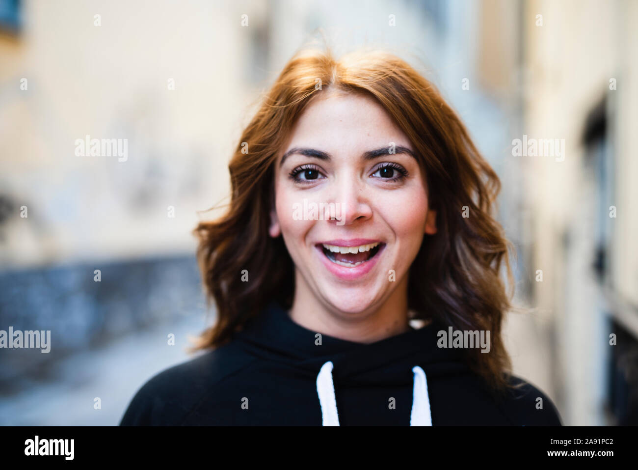 Women only portrait autumn happy hi-res stock photography and images ...