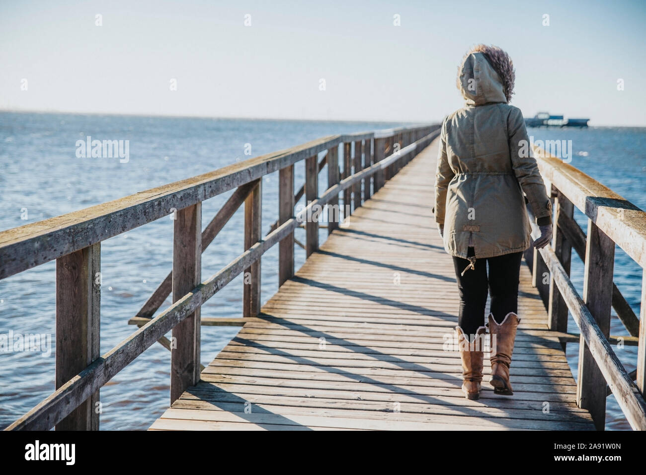 50 woman beach winter hi-res stock photography and images - Alamy
