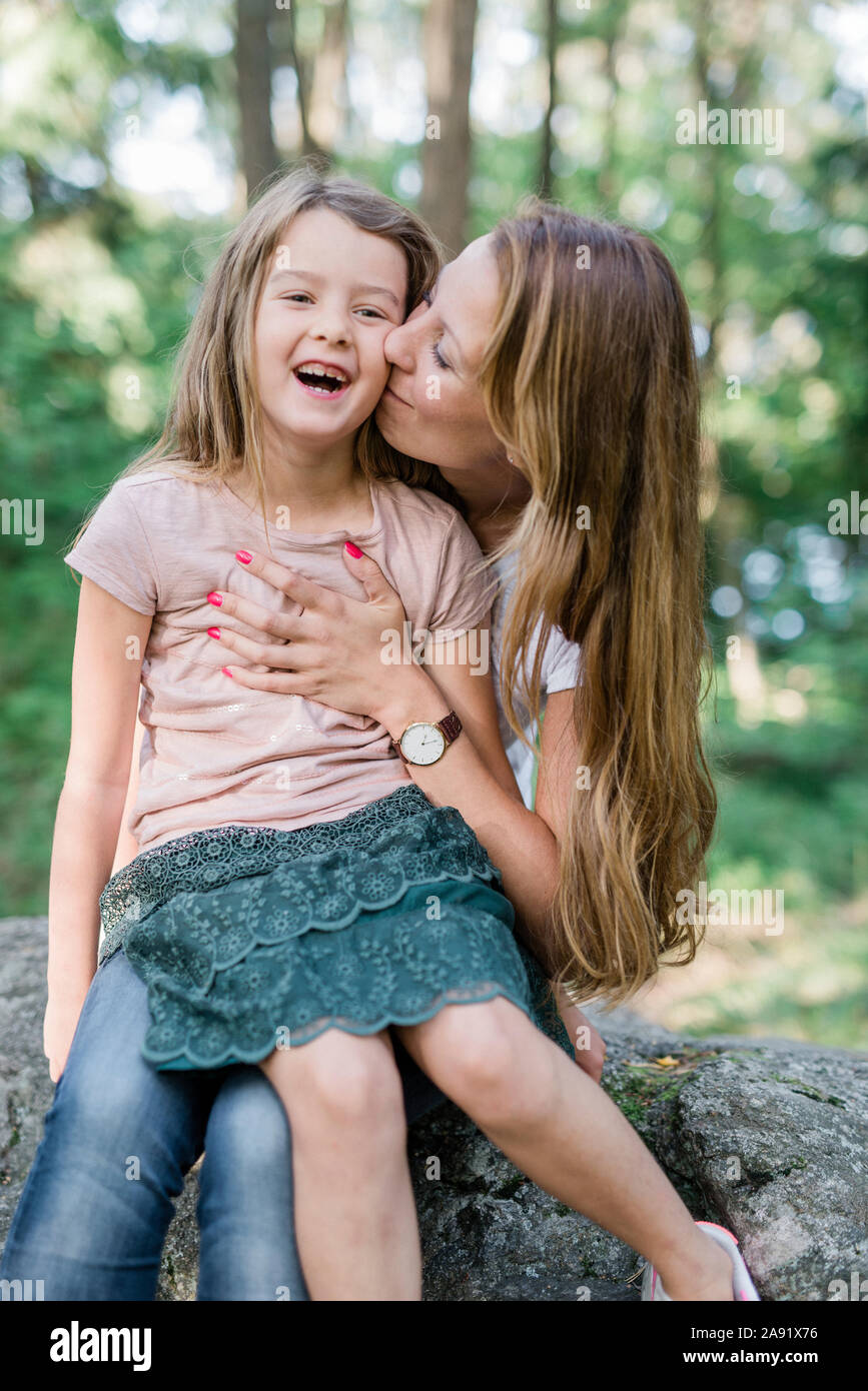 Two girls kiss hi-res stock photography and images - Alamy