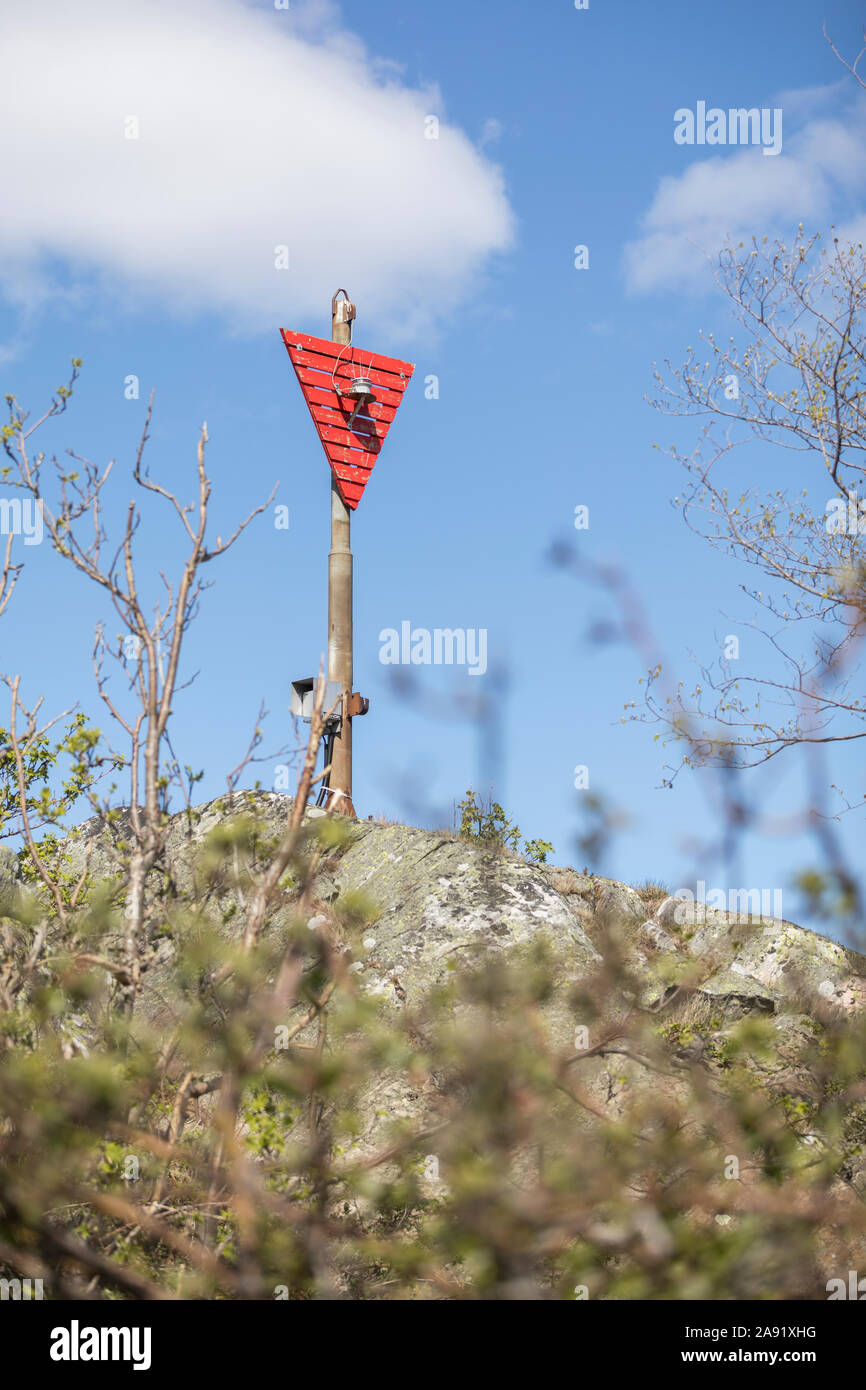 Red triangle sign hi-res stock photography and images - Alamy