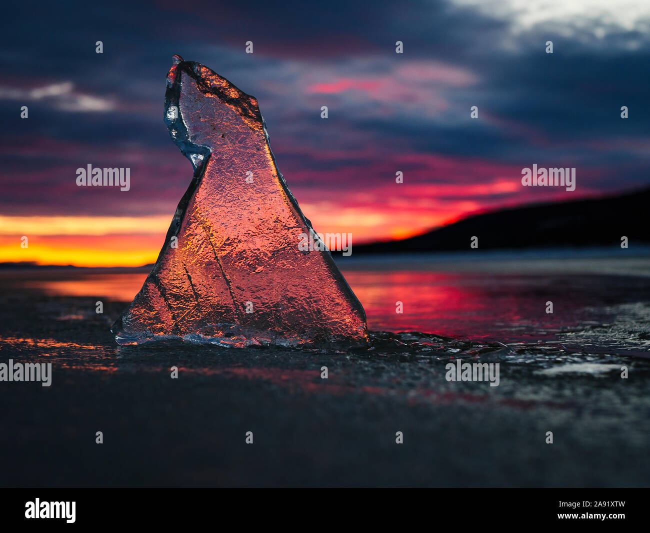 Ice formation at sunset hi-res stock photography and images - Alamy