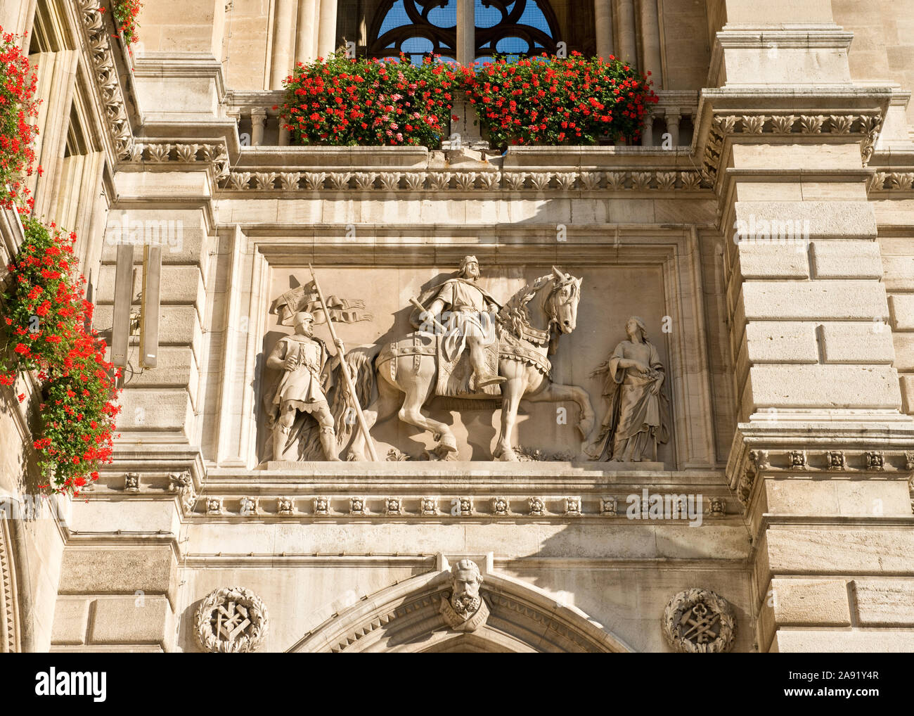 Architectural detail of tower of Vienna Rathaus Stock Photo - Alamy