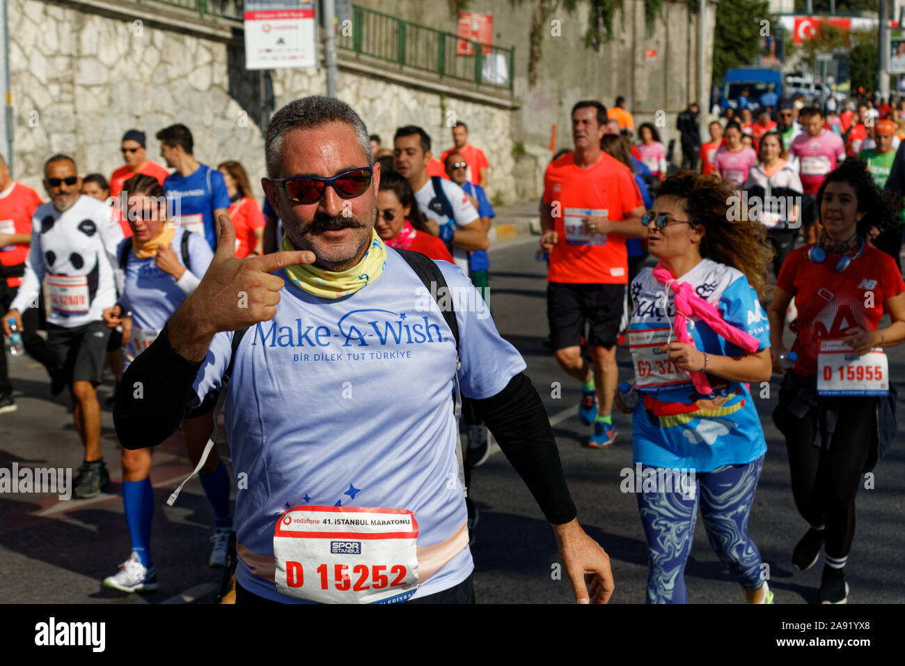 Hand Running Track High Resolution Stock Photography and Images - Alamy
