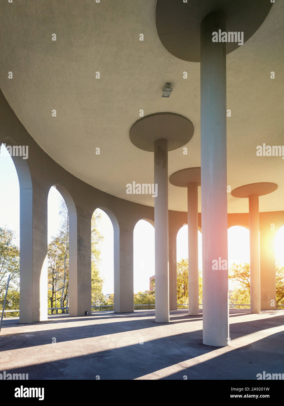 Sun shinning through rotunda columns Stock Photo - Alamy