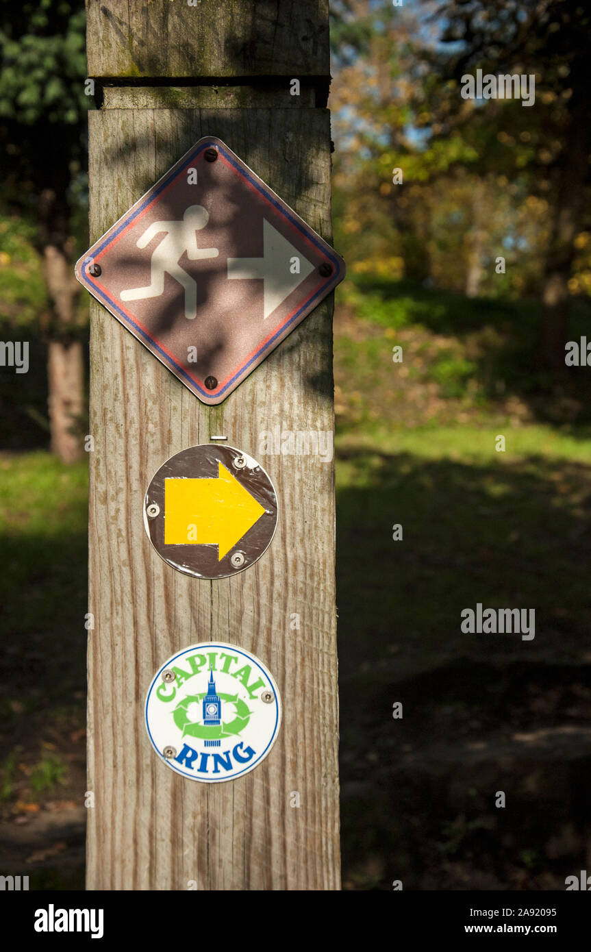 London ring road hi-res stock photography and images - Alamy