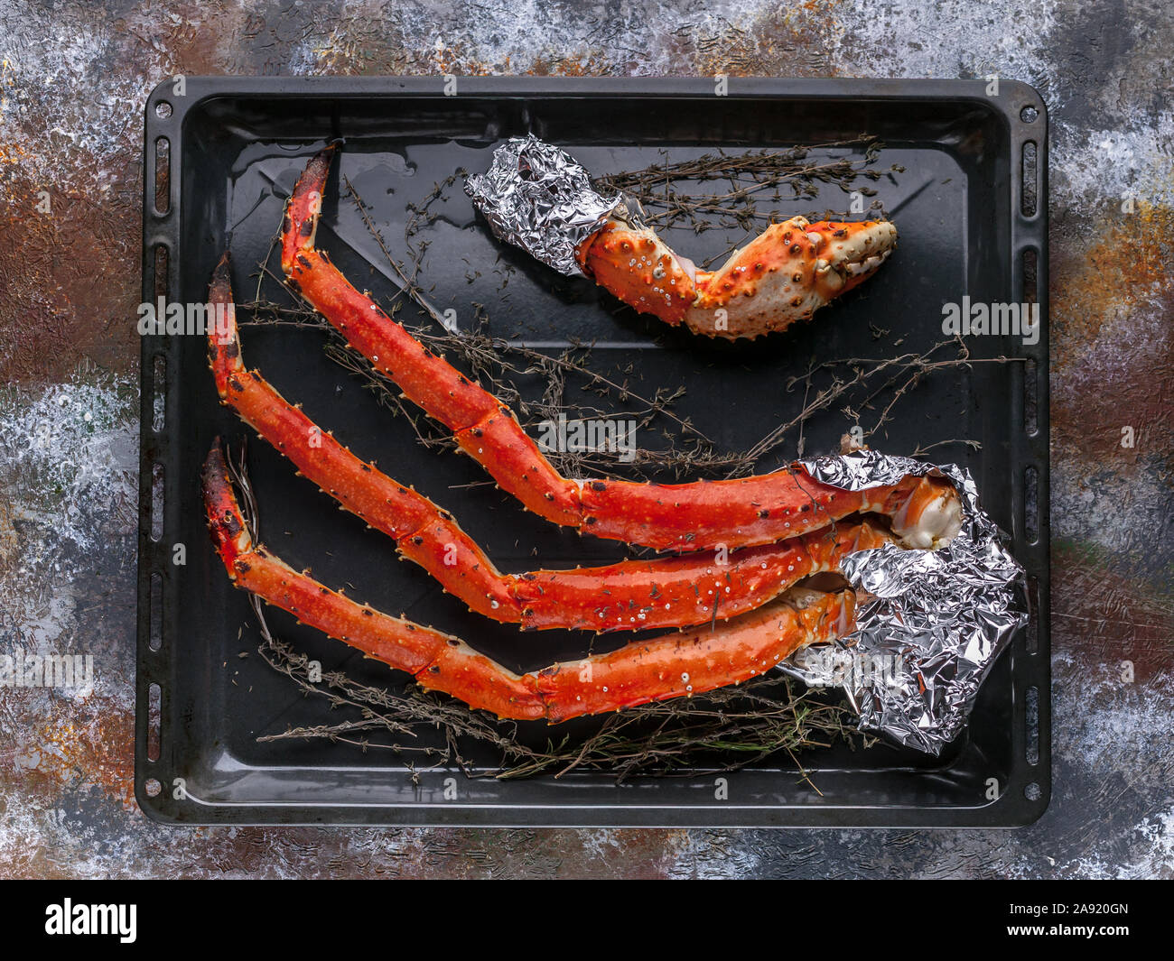 Ocean crab top view hi-res stock photography and images - Alamy