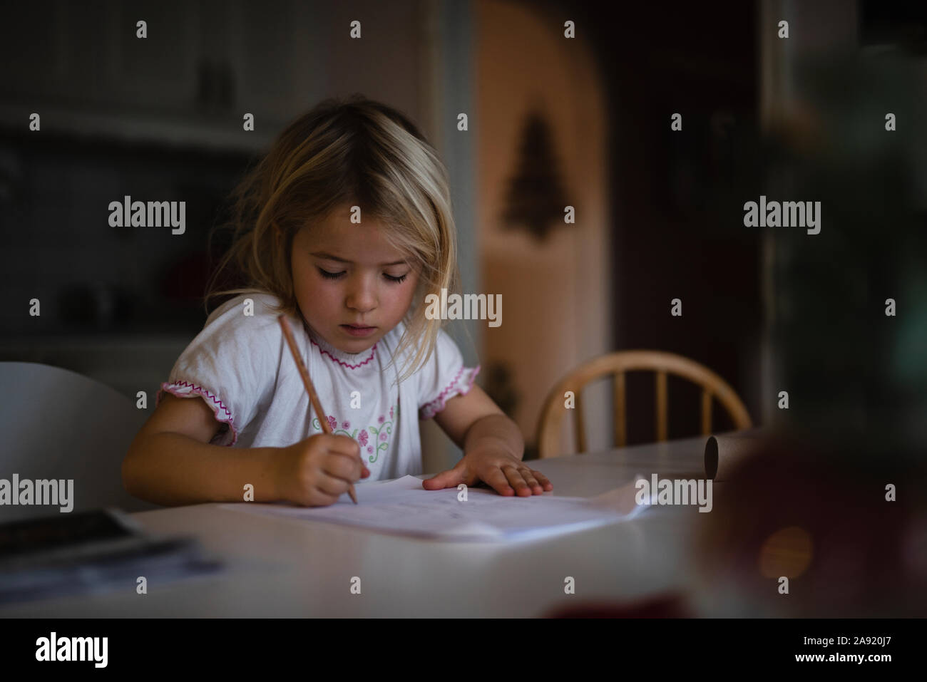 Draw the image hi-res stock photography and images - Alamy