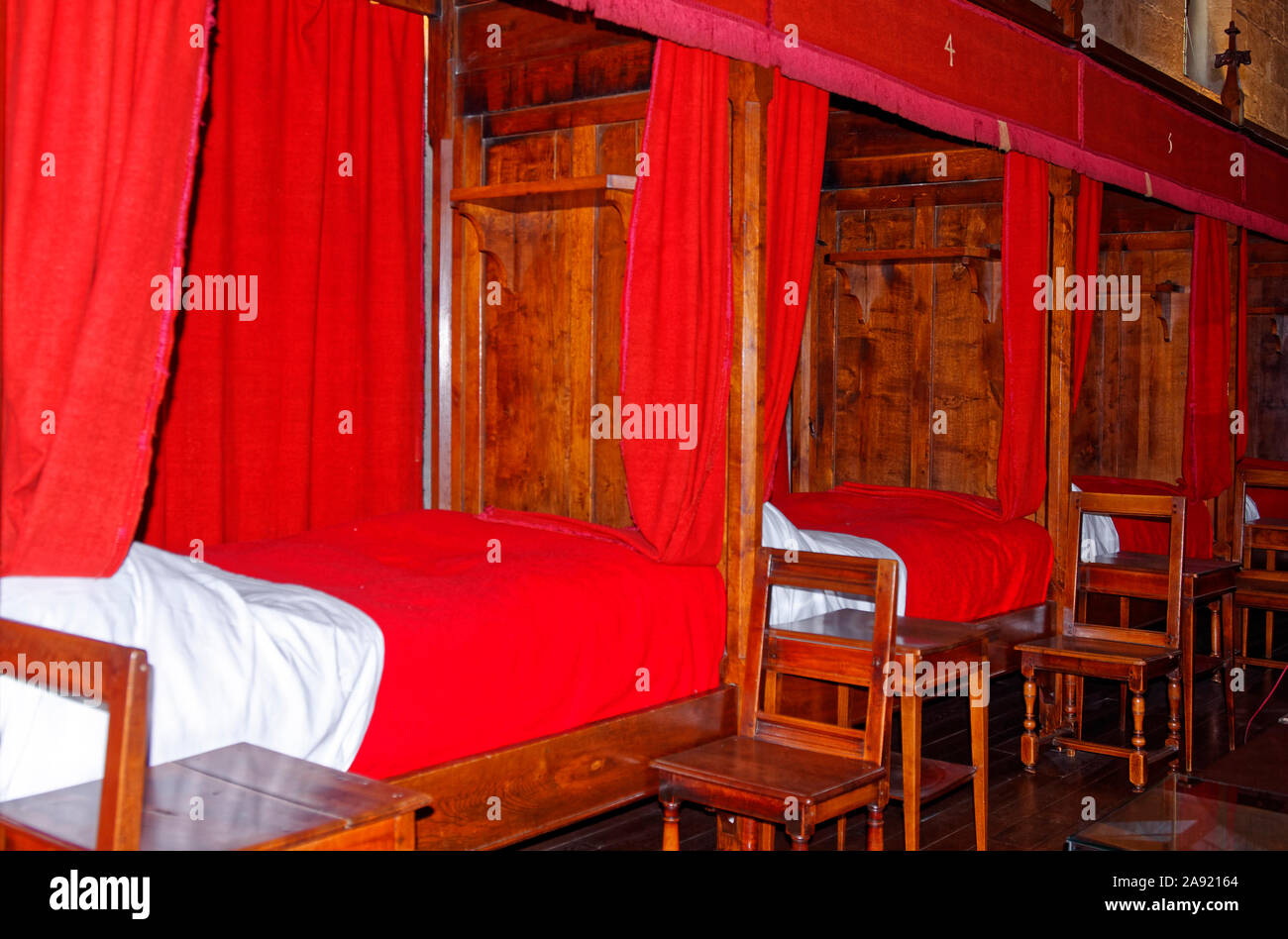 Hotel Dieu, Hall of the Poor, Salle des Povres, single beds, red ...
