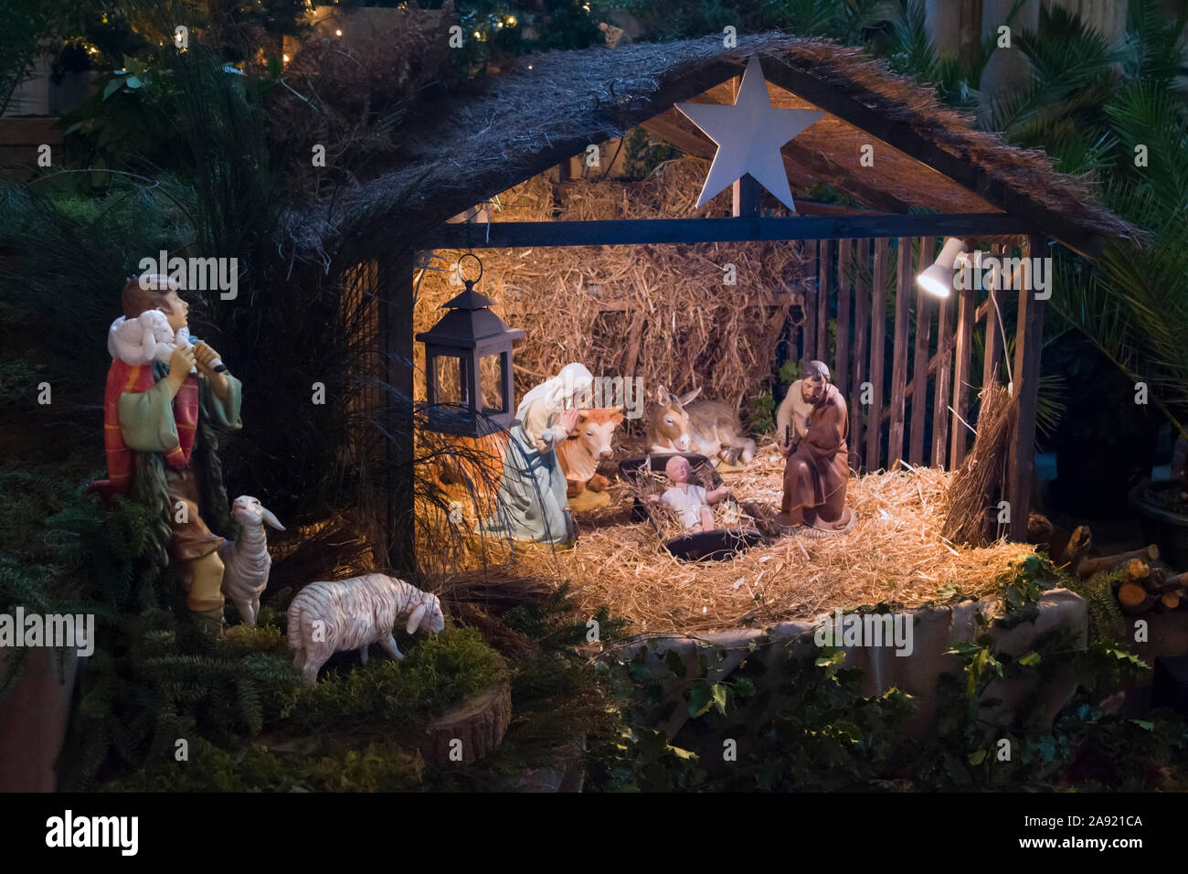 Christmas creche with Joseph Mary and Jesus Stock Photo - Alamy