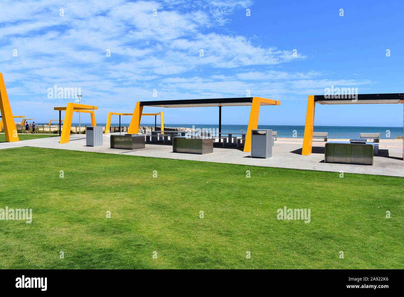 Barbeque beach australia hi-res stock photography and images - Alamy