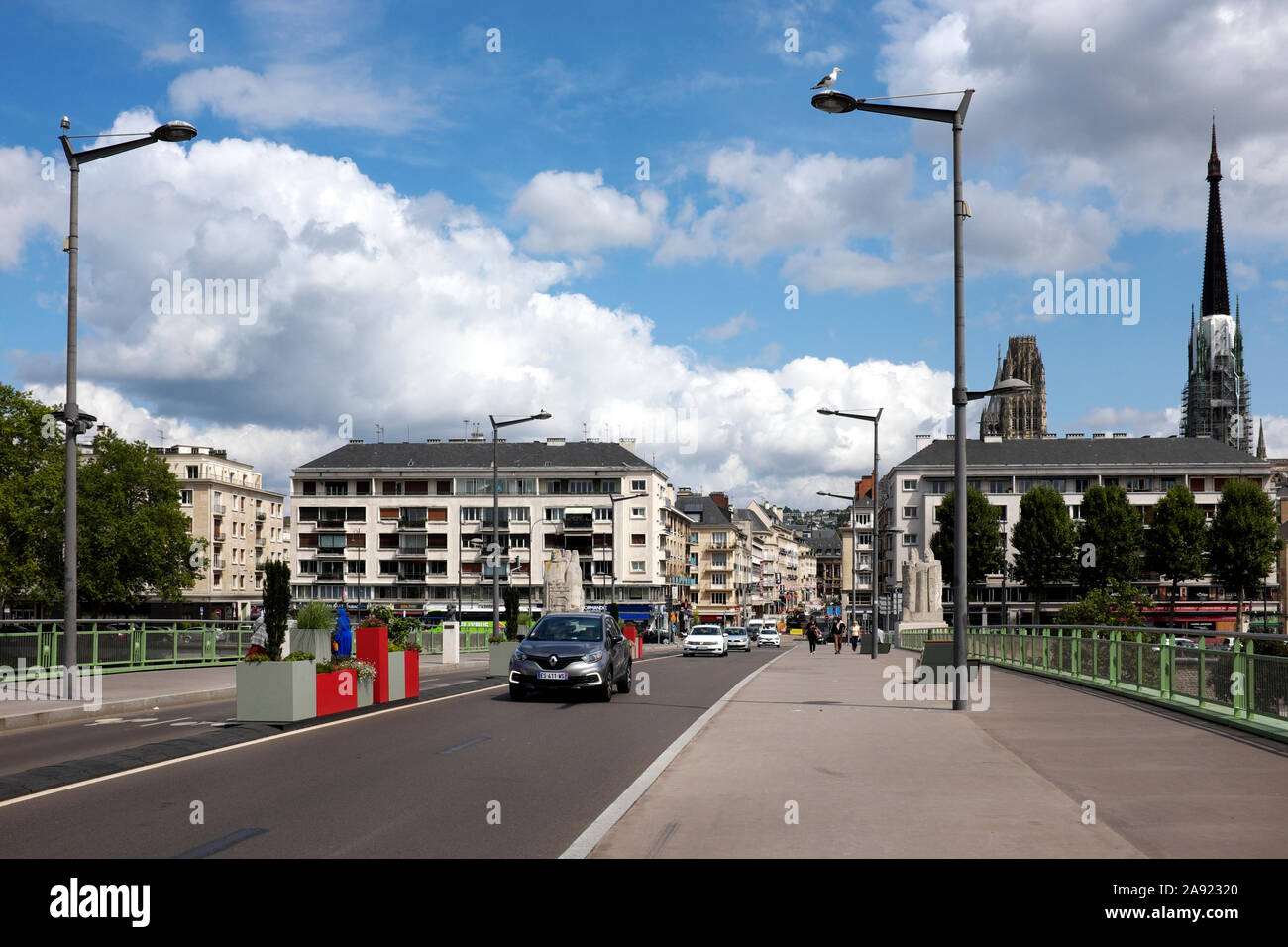 Boieldieu bridge rouen hi-res stock photography and images - Alamy