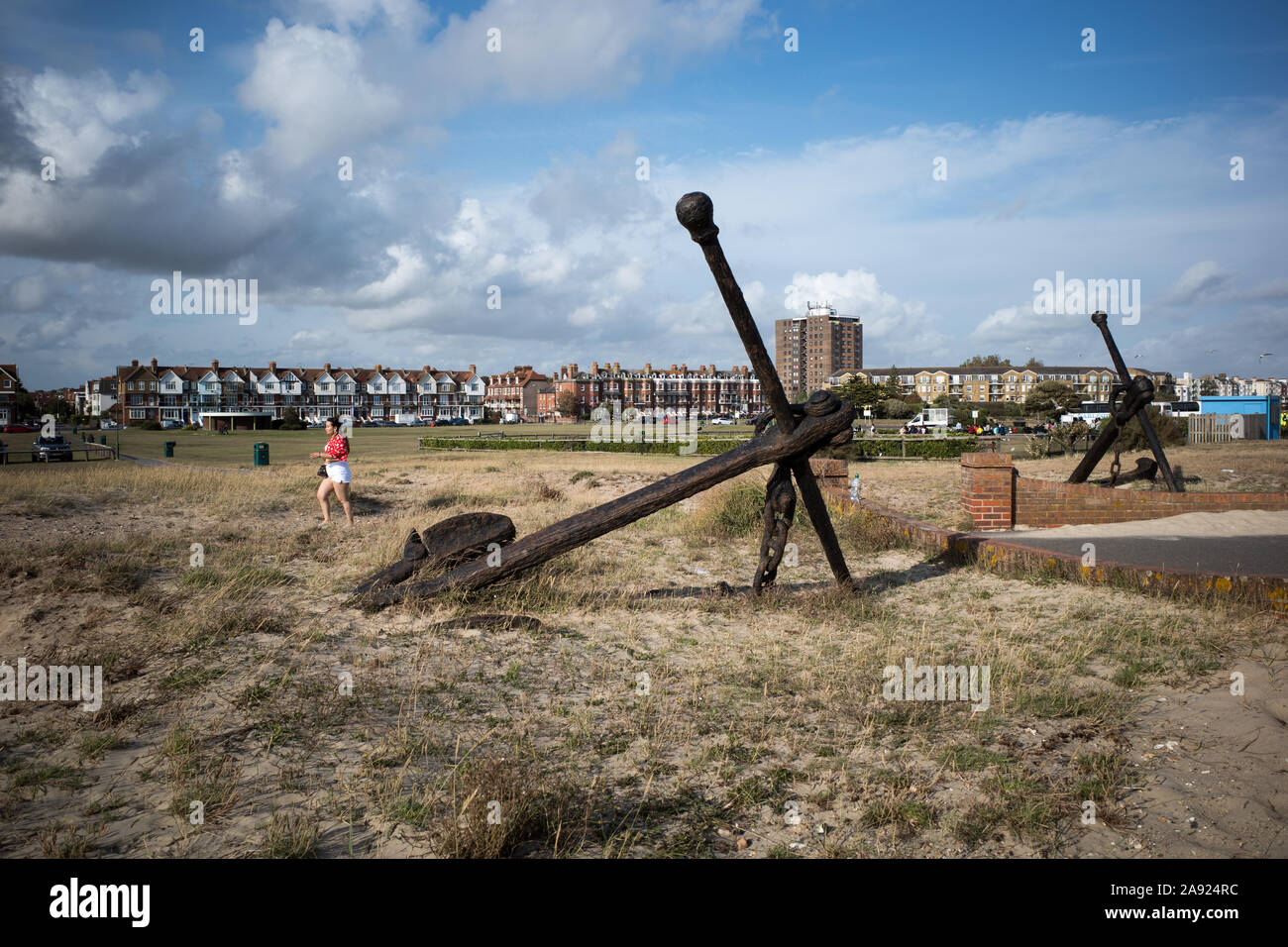 ENGLISH SUMMER - LITTLE HAMPTON SEAFRONT LANDSCAPE - GAMES AND ...