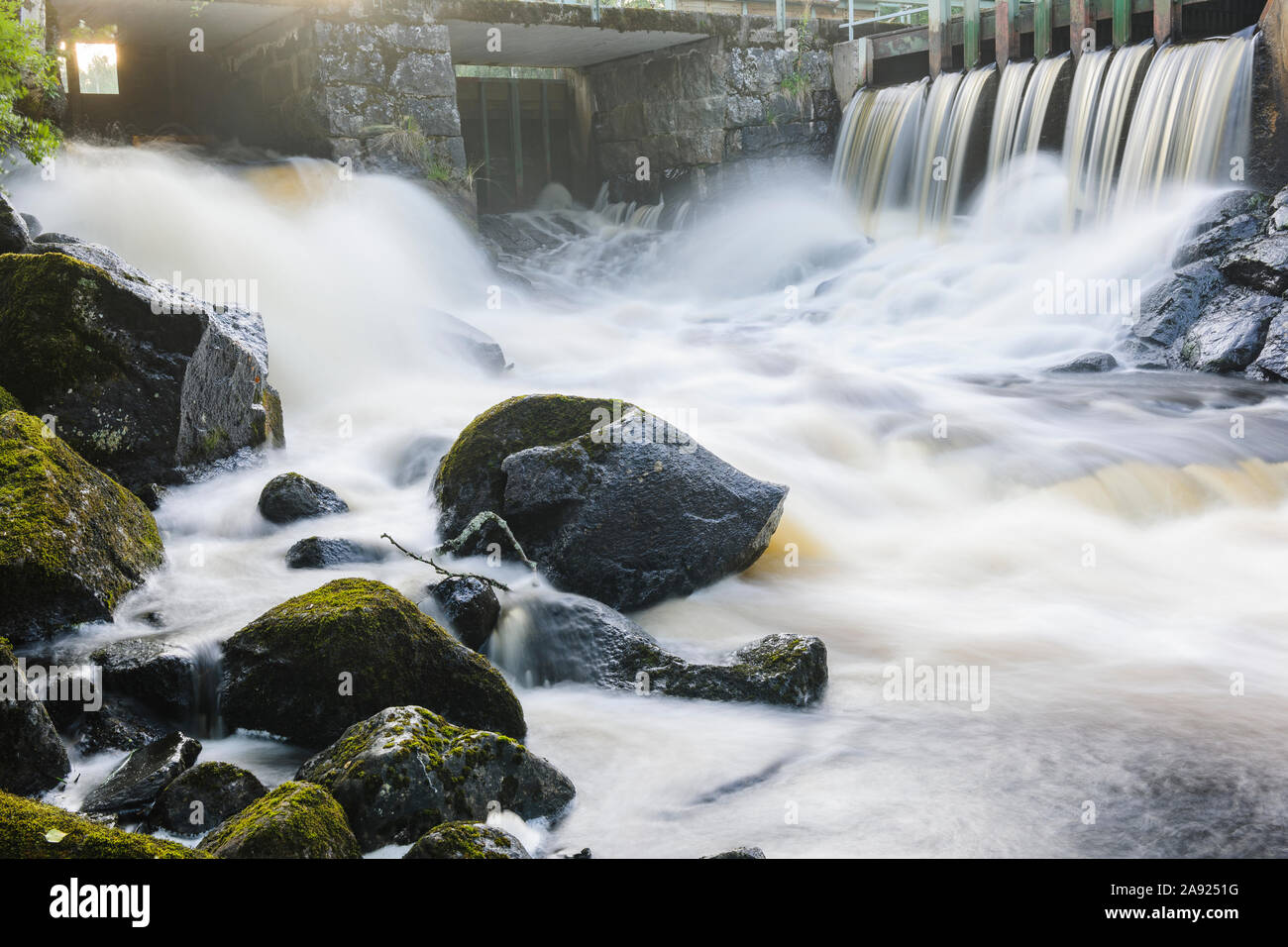 At the long dam hi-res stock photography and images - Alamy
