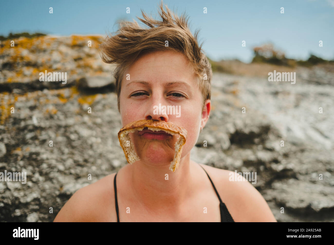 Facial focus hi-res stock photography and images - Alamy