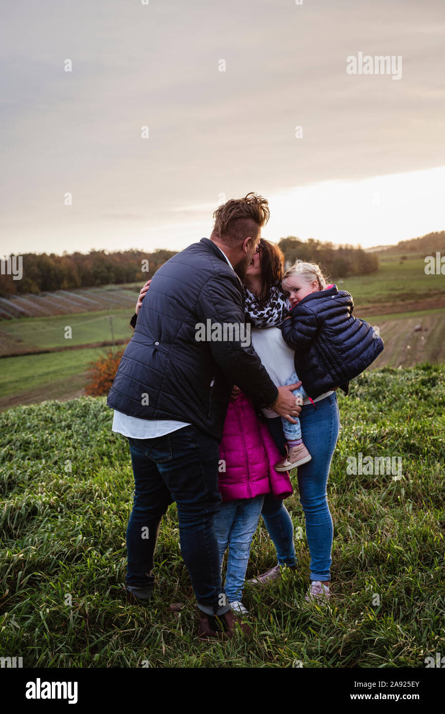 Closeness of family hi-res stock photography and images - Alamy