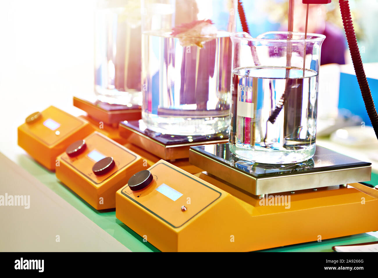 Magnetic stirrer hi-res stock photography and images - Alamy