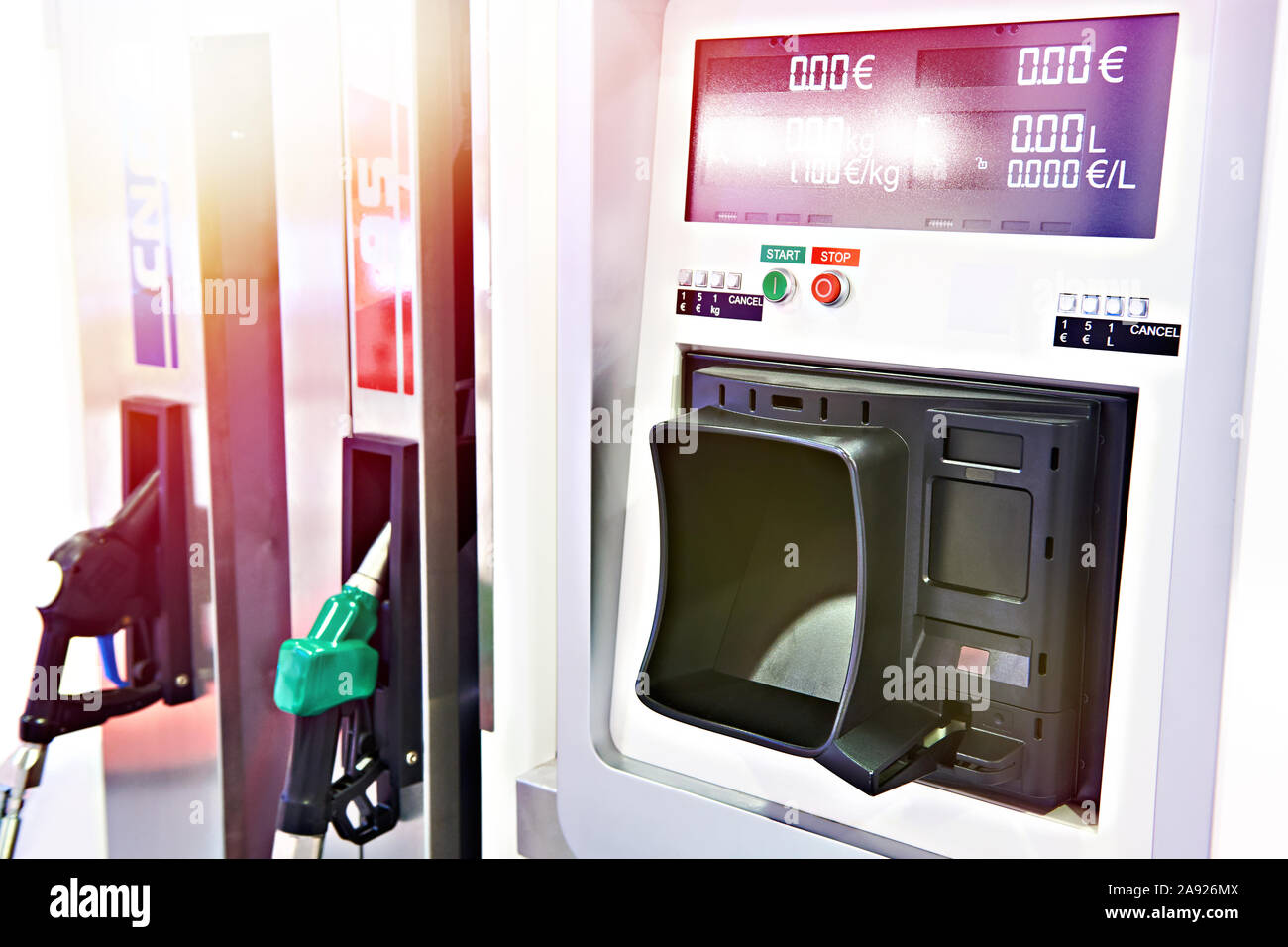 Self service filling station hi-res stock photography and images - Alamy