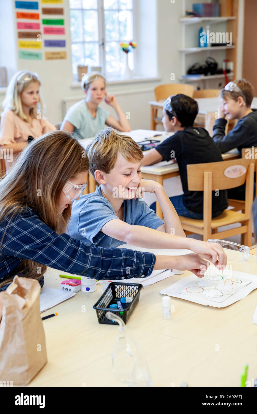 Children in classroom Stock Photo - Alamy