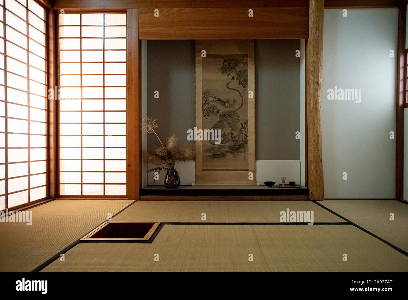 Japanese tea house hi-res stock photography and images - Alamy