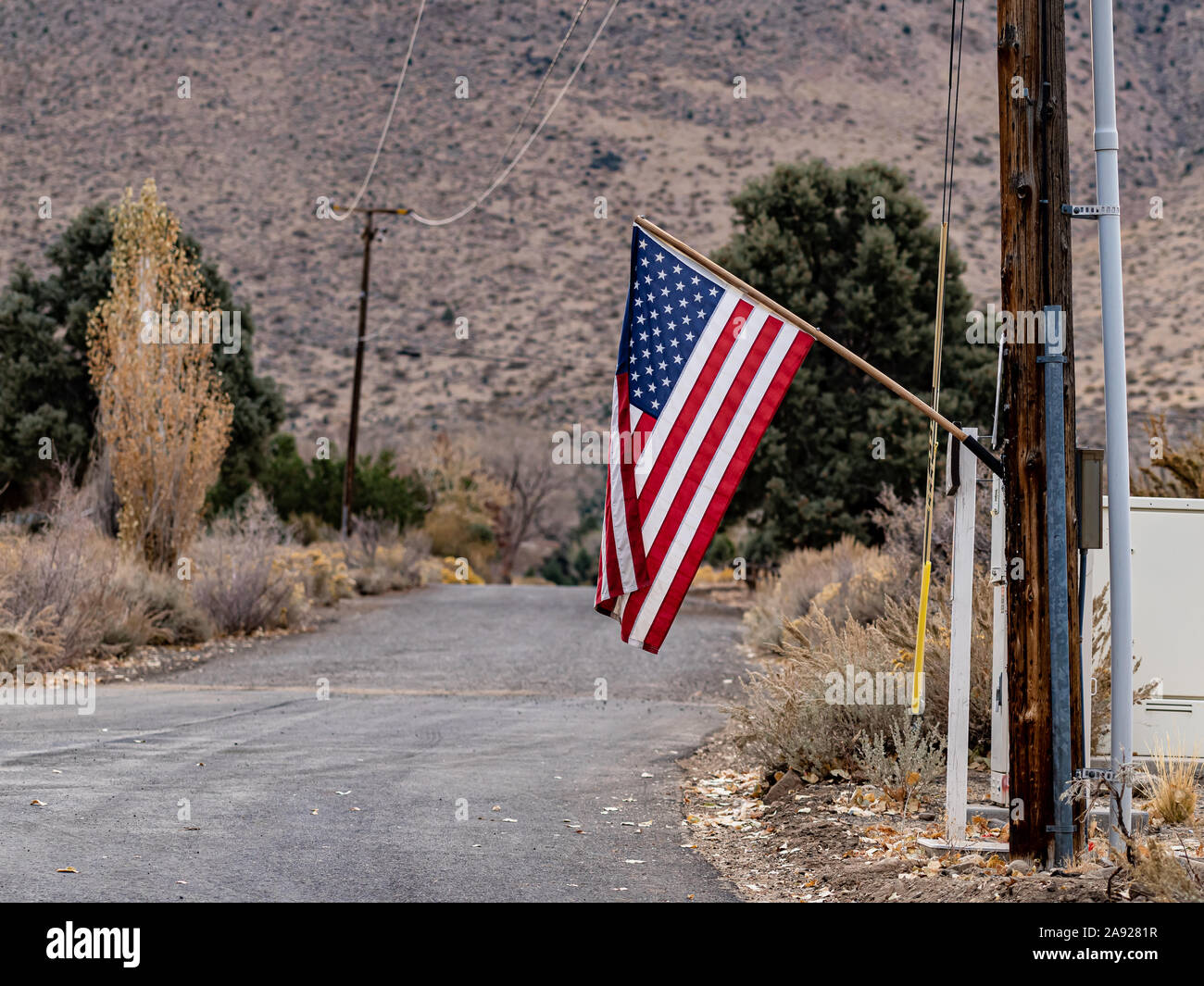 Flag hanging on white pole hi-res stock photography and images - Alamy