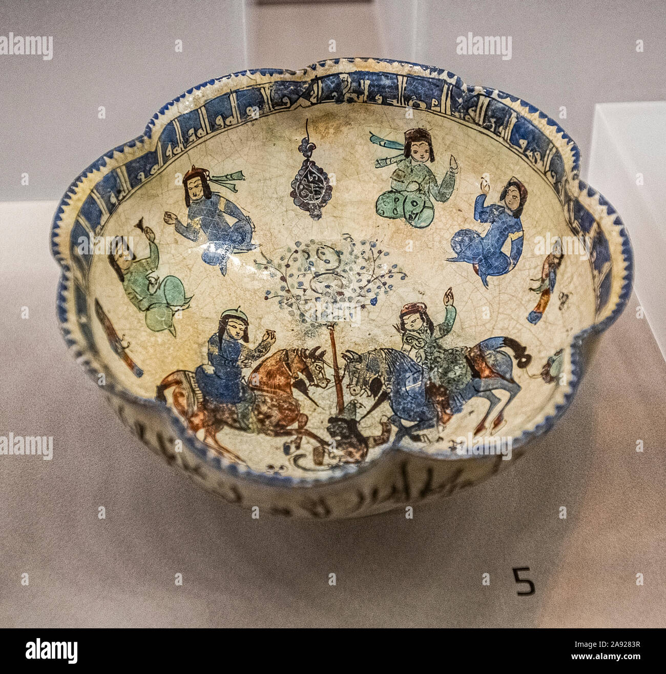 Minai bowls hi-res stock photography and images - Alamy