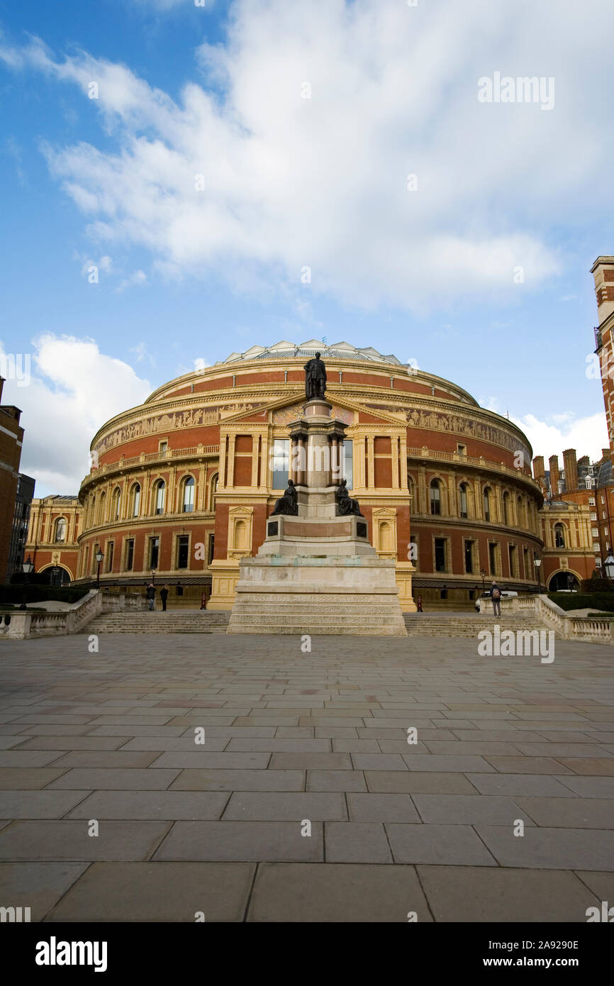 Royal Albert Hall, Kensington, London. The grand façade to the music ...